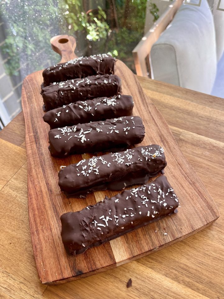 Choc-Dipped Apricot Ripe Bars Recipe